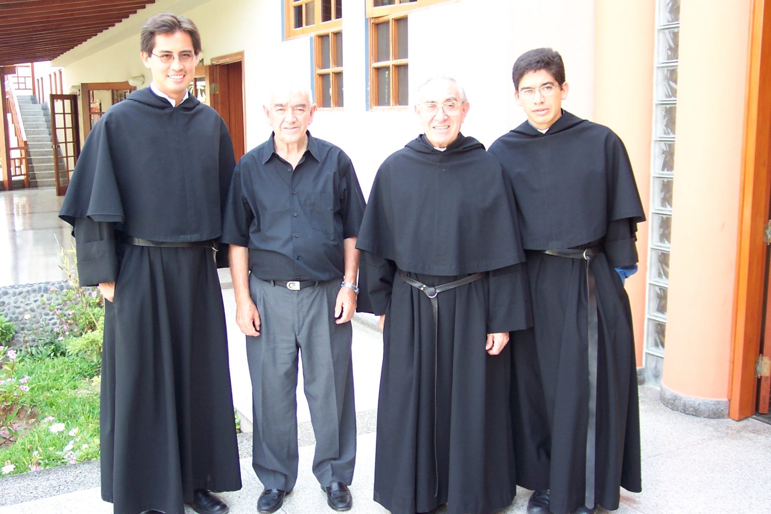 Homenajeando 90 Años de Vocación y Servicio Agustiniano: Padre Agustín ...